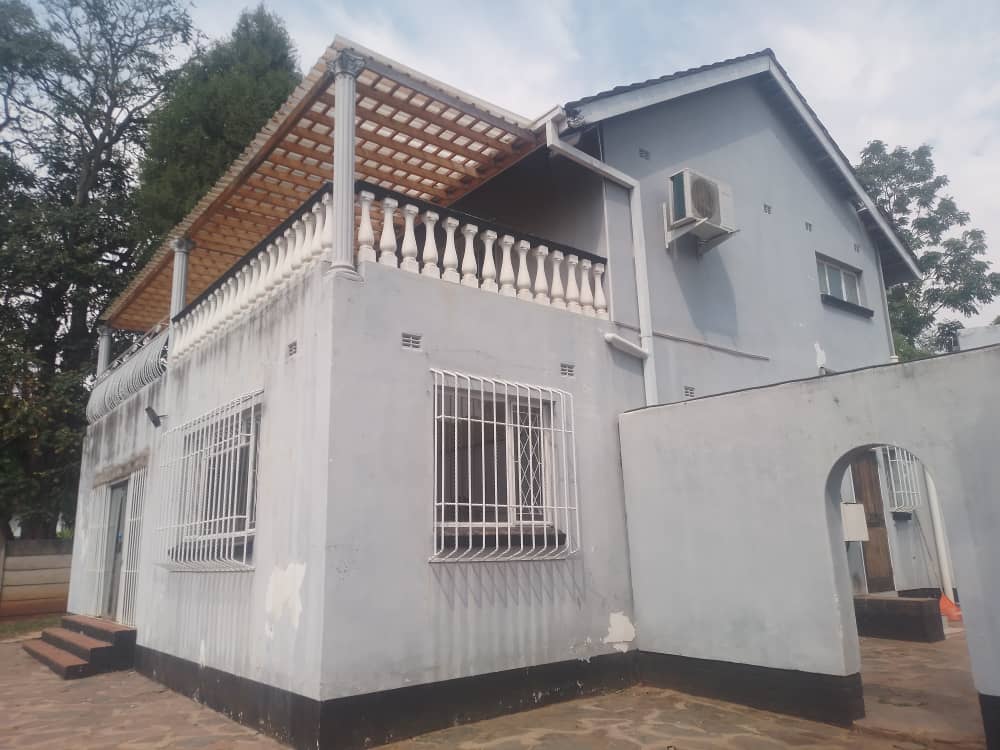 5 Bedroom Double Storey House for Sale in Mandara - Lookabode